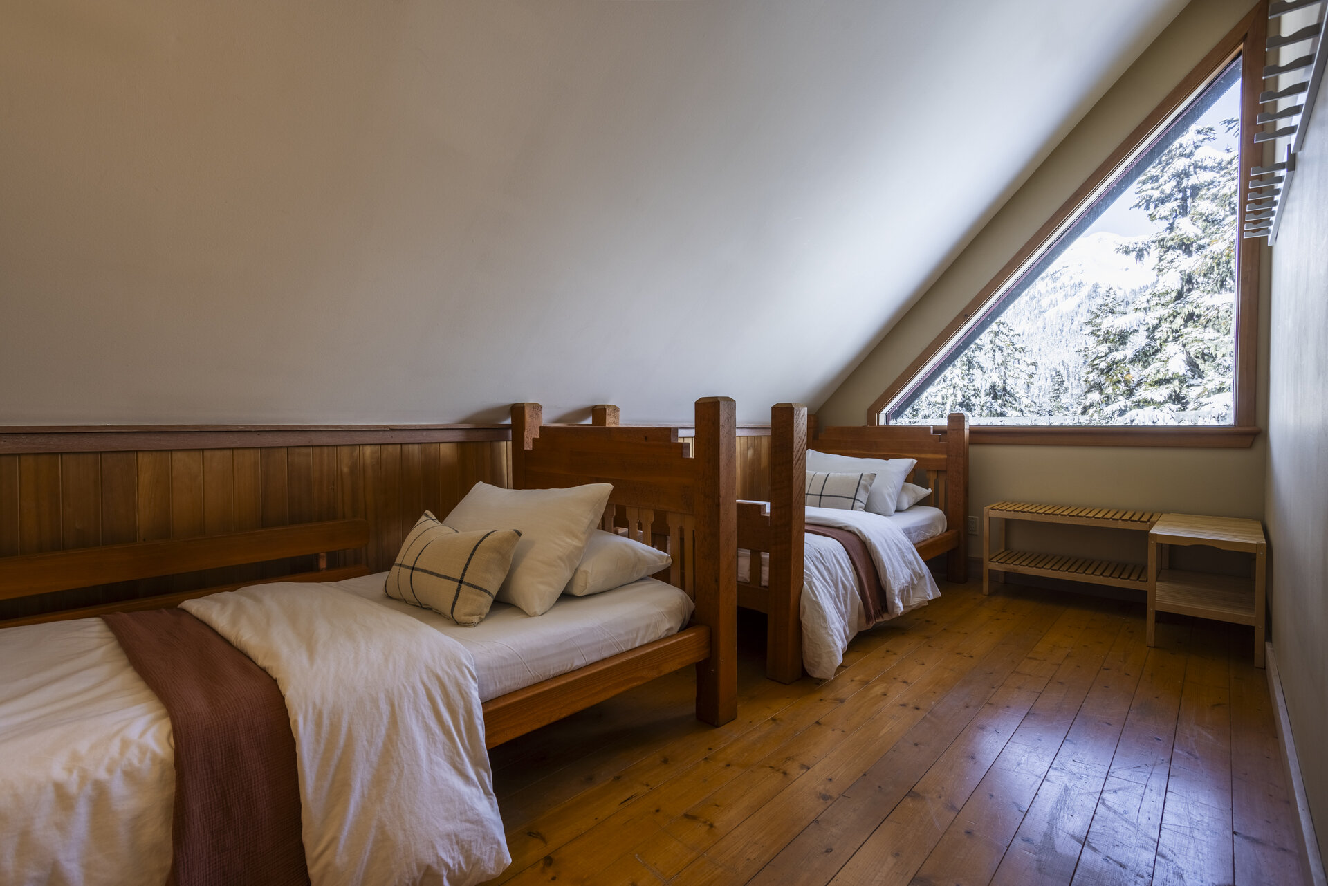 Backcountry Lodge in BC | Journeyman Lodge | Callaghan Country